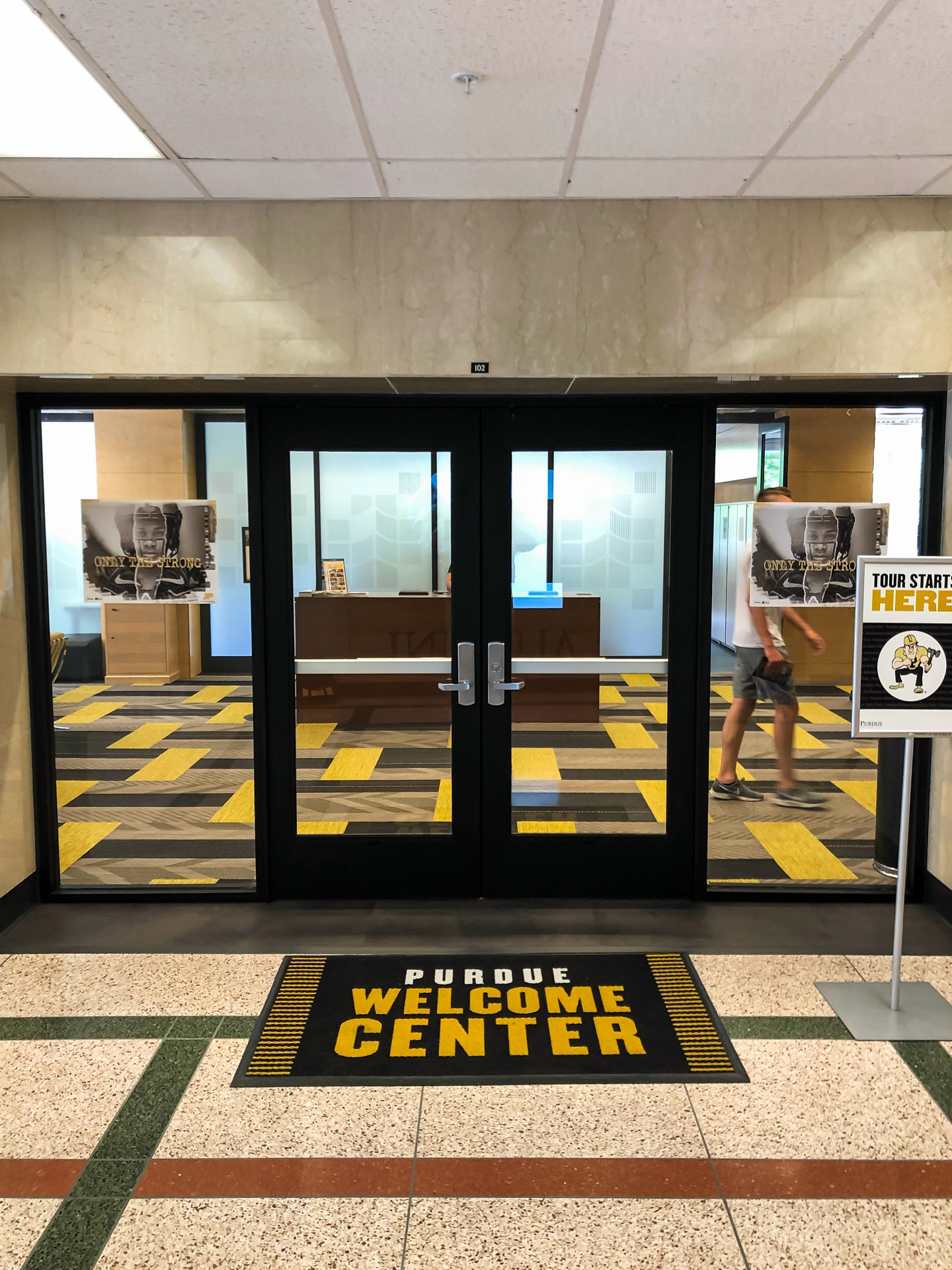 4 ½” Interior Storefront System - Cross Aluminum