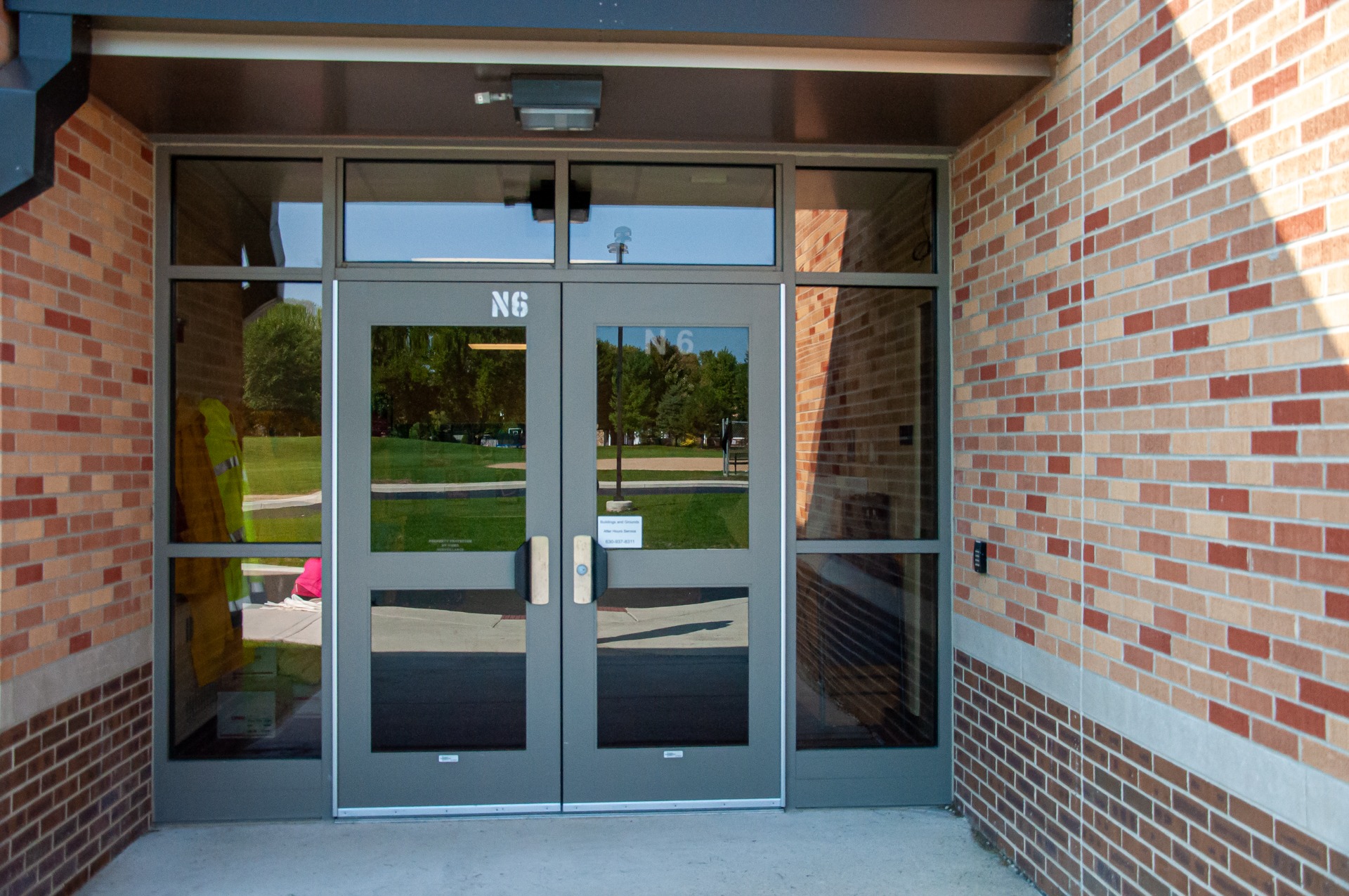 4 ½” Thermal Aluminum Storefront Framing Systems - Cross Aluminum