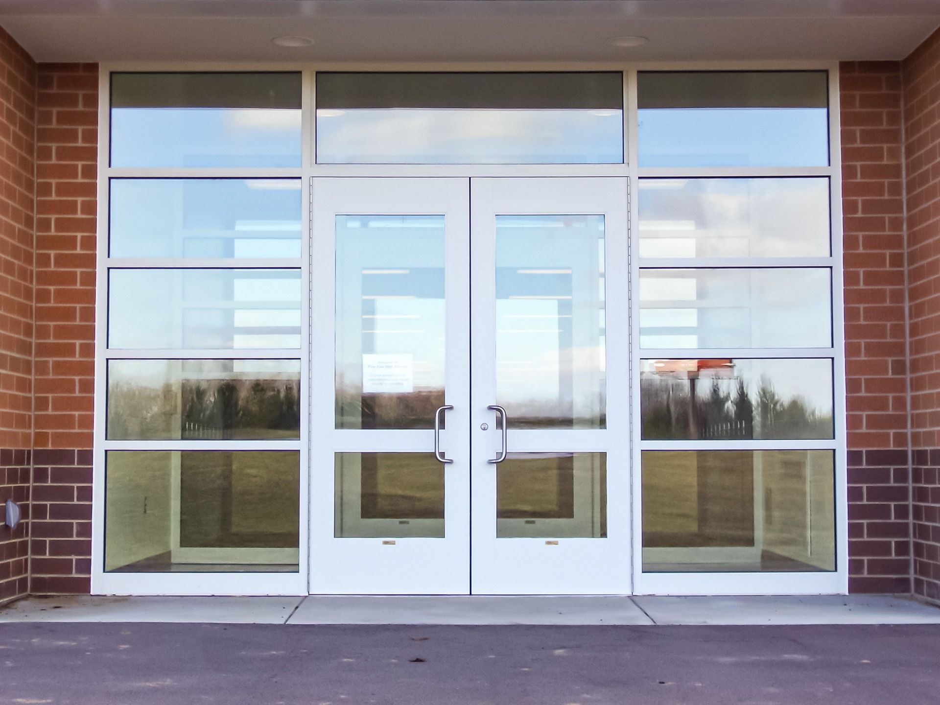 4 ½” Thermal Inside/Outside Storefront windows - Cross Aluminum